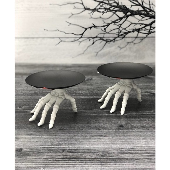 Target | Holiday | New Set Of 2 Target Bullseye Skeleton Hand Riser ...